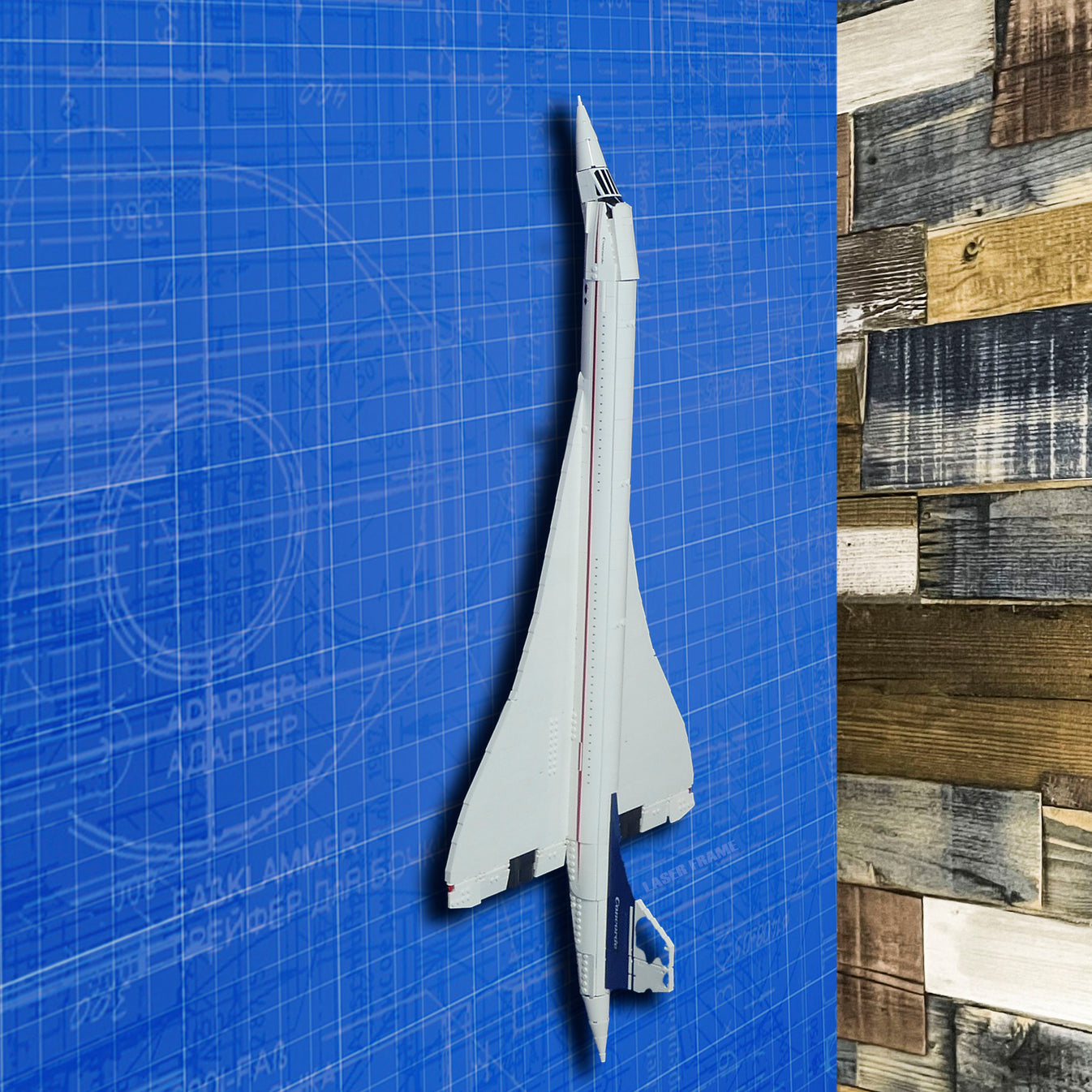 Wall mounted display stand For the LEGO Concorde 10318 – Laser Frame